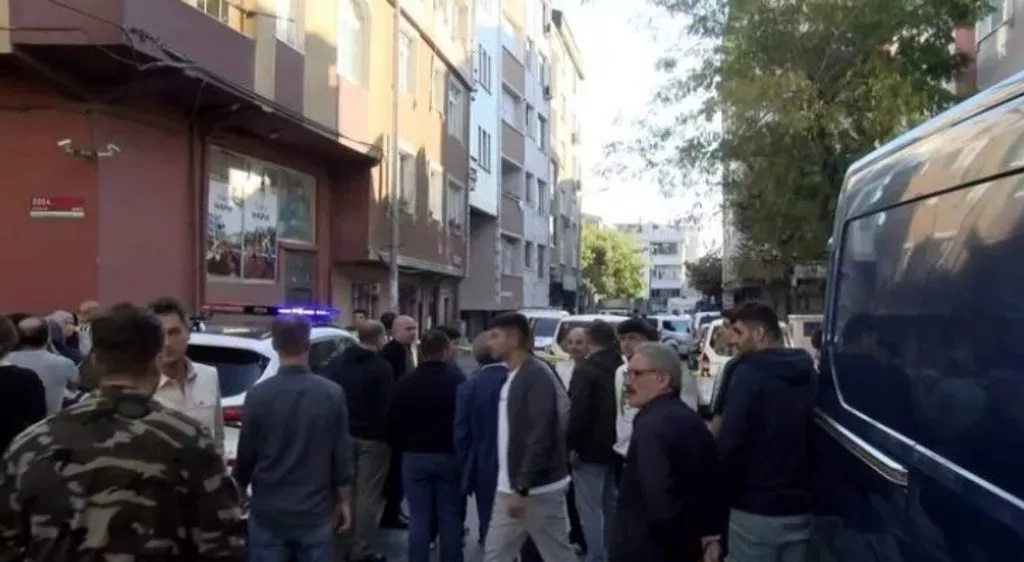 Annesinin kafasını kesip balkondan atan Ali Sayan'ın seneler önce ...